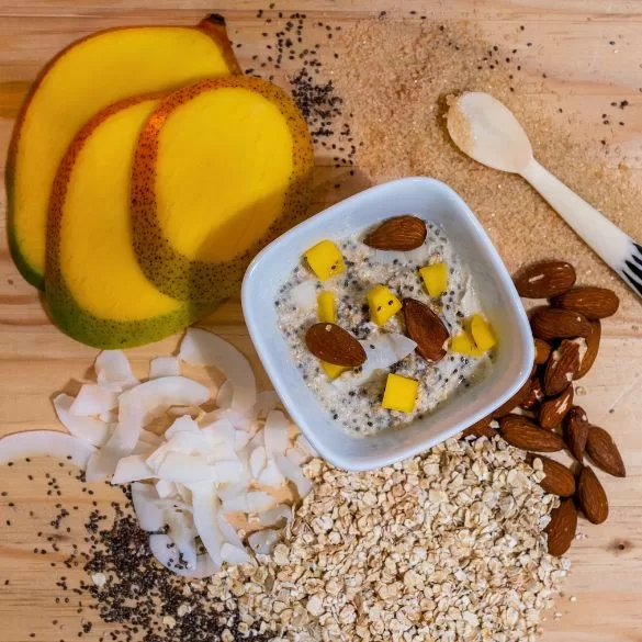 Nutritious Wholefood Coconut & Mango Oats Breakfast Blend